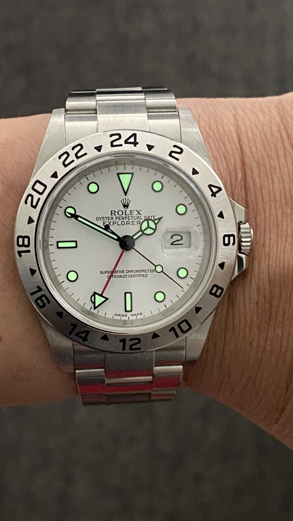 When does size matter? Rolex 16570 v 216570 - Watch Advice