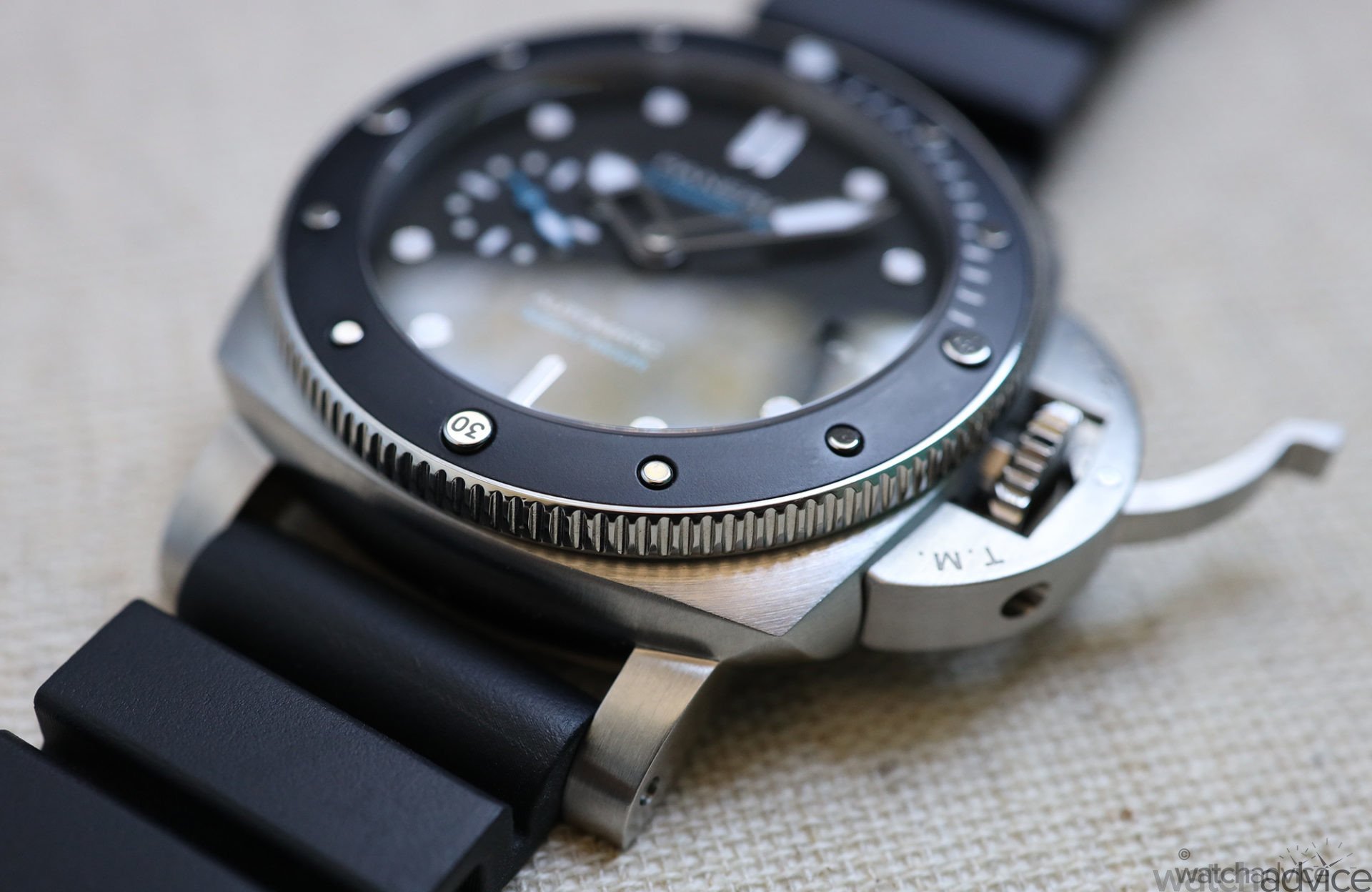 2021 Panerai Submersible 42mm PAM00683 Review - Watch Advice