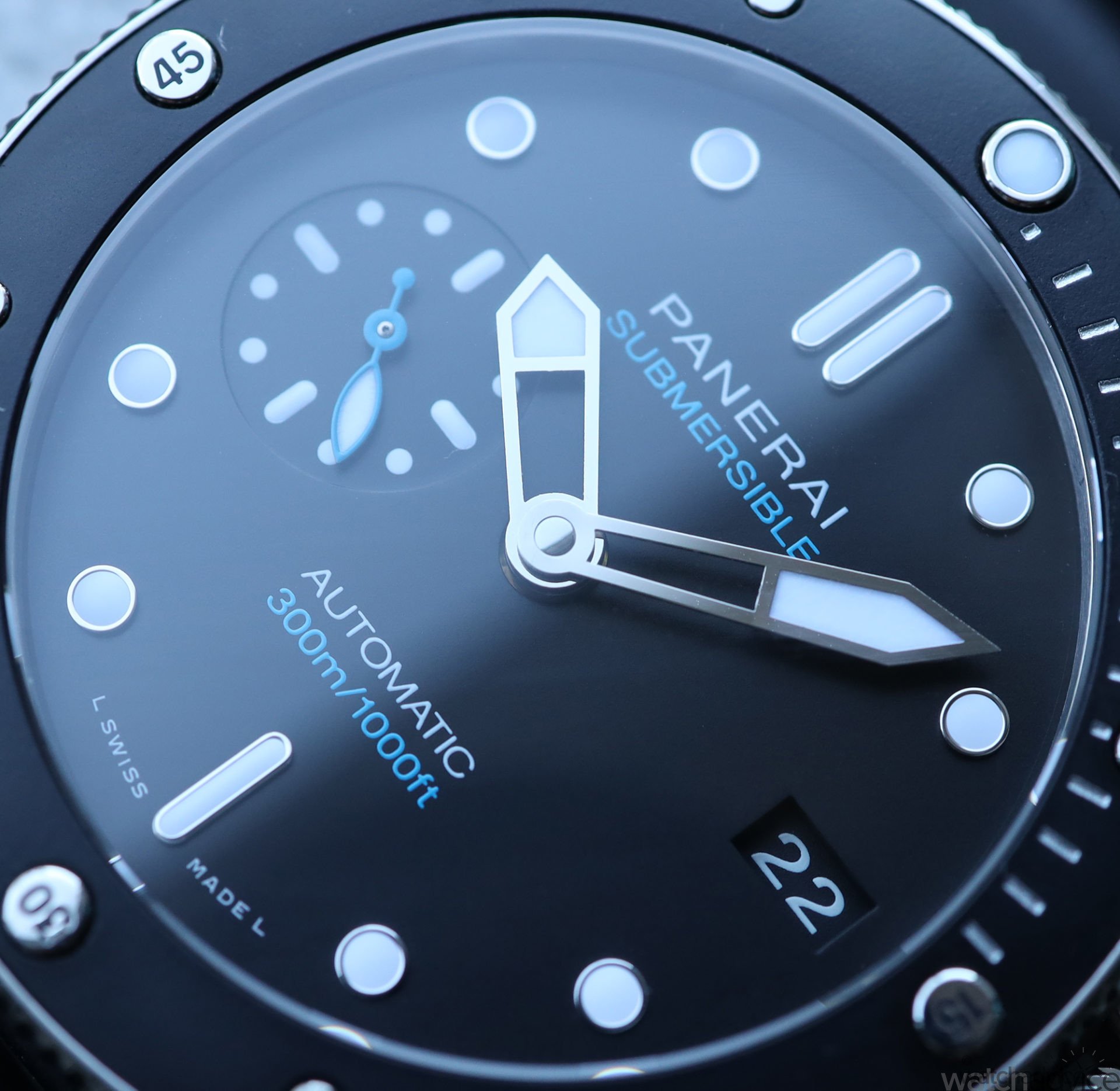 2021 Panerai Submersible 42mm PAM00683 Review - Watch Advice