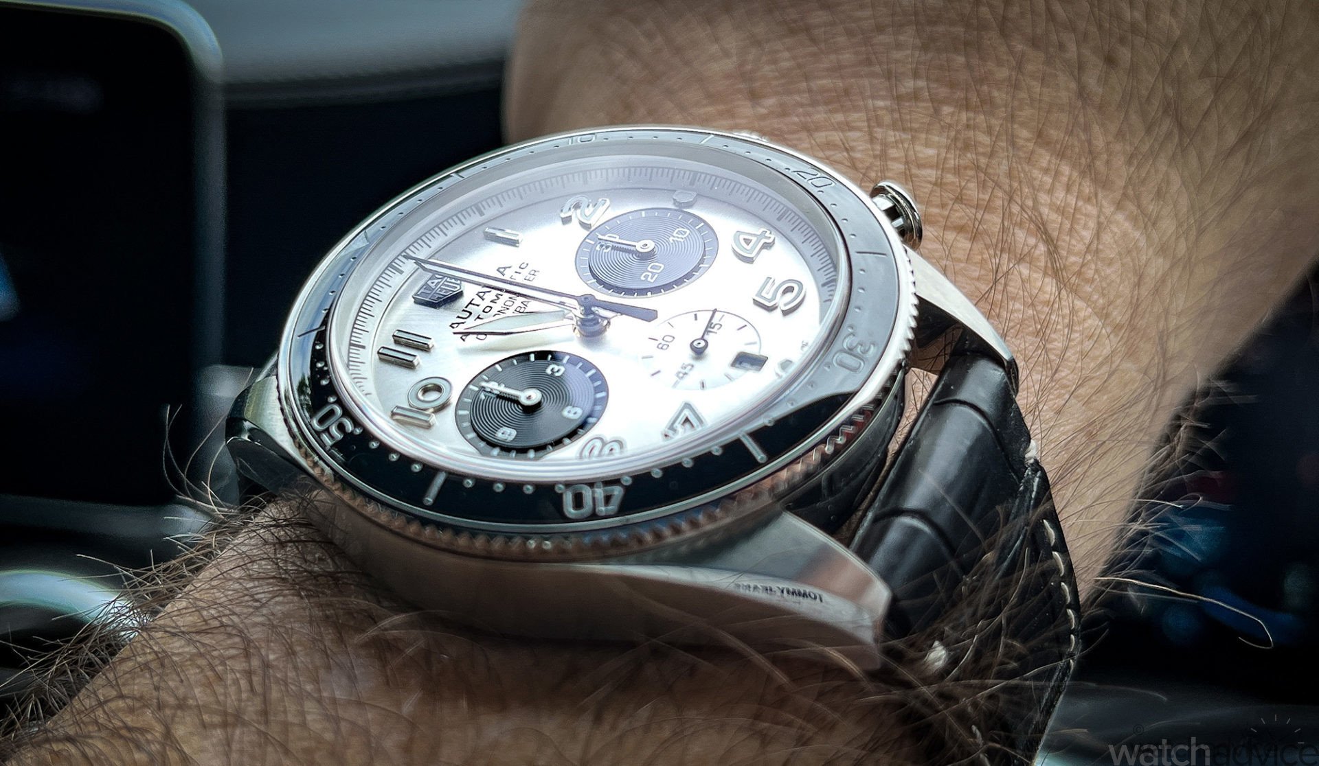 TAG Heuer Autavia Chronometer Flyback Hands-on Review - Watch Advice