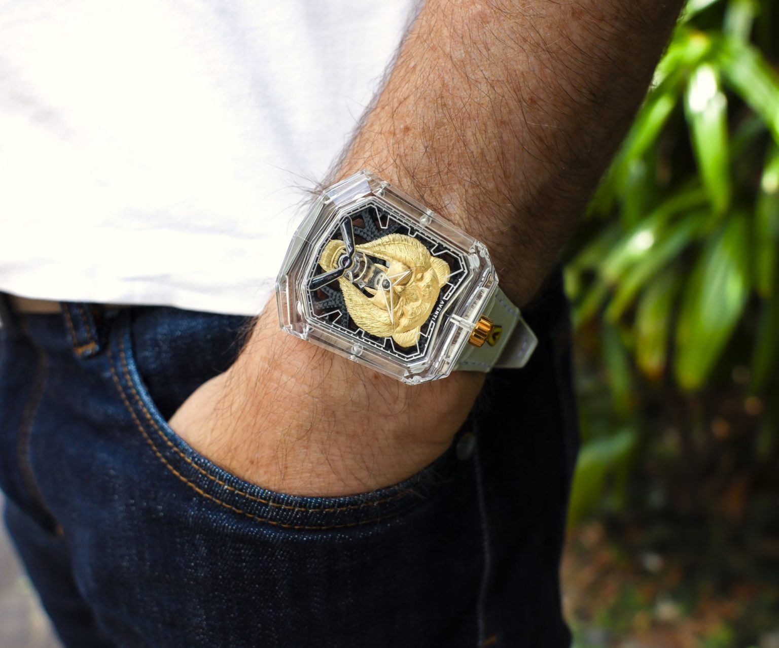 REVIEW: Hands On With The Aventi Golden Tiger - Watch Advice