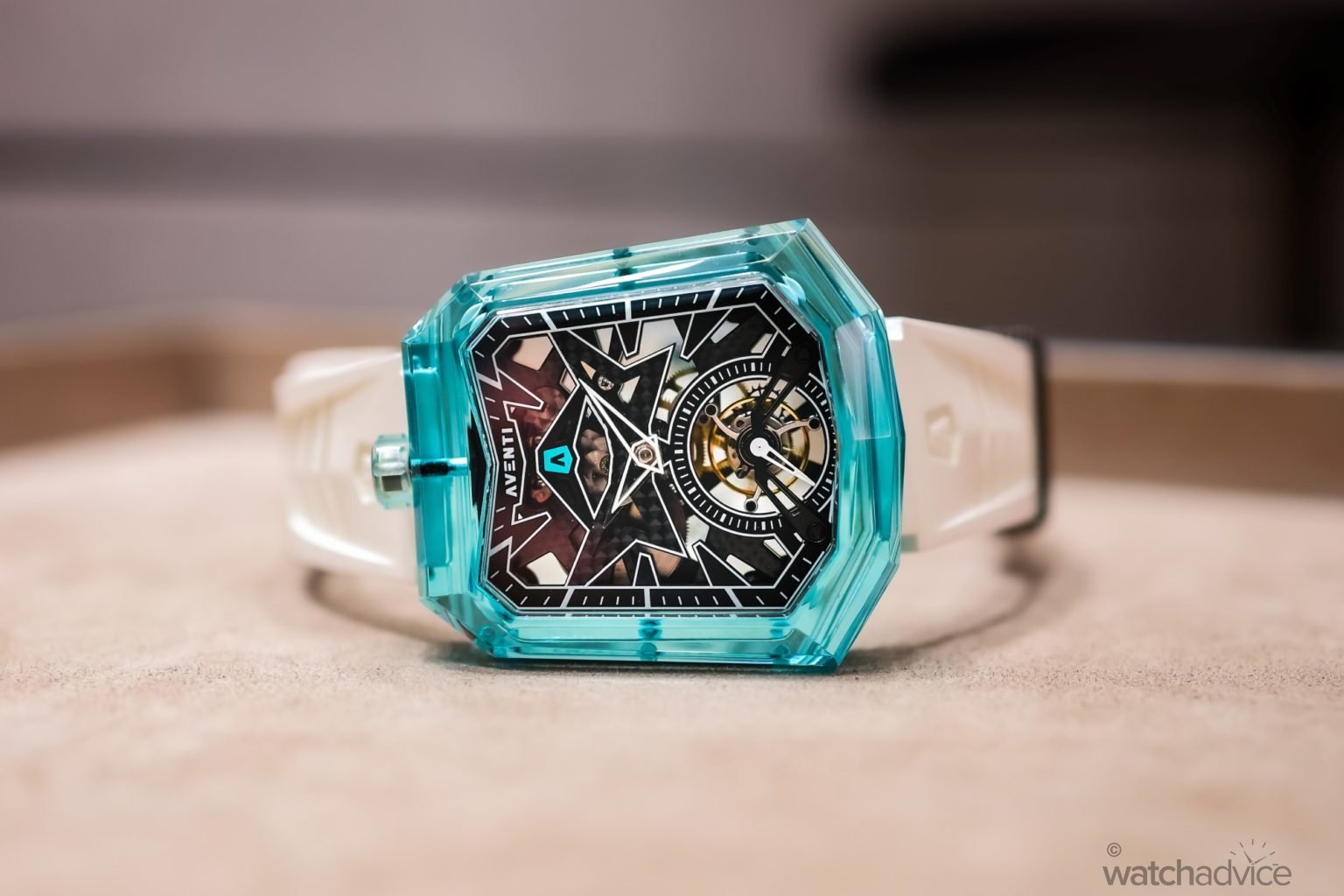 REVIEW: Hands On With The Aventi Golden Tiger – Watch Advice