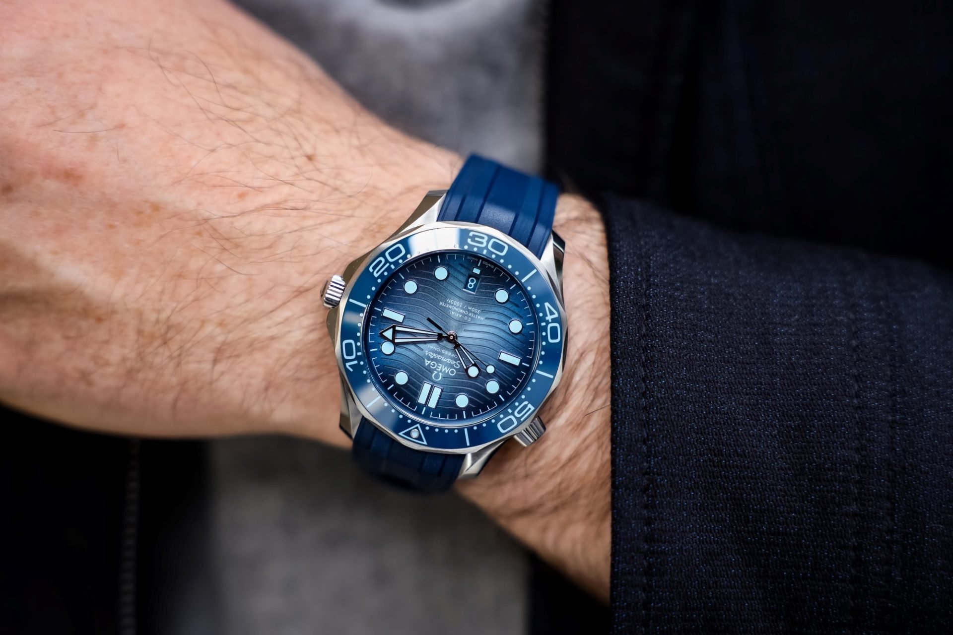 REVIEW: Hands On With The Omega Seamaster Professional Diver 300M ...