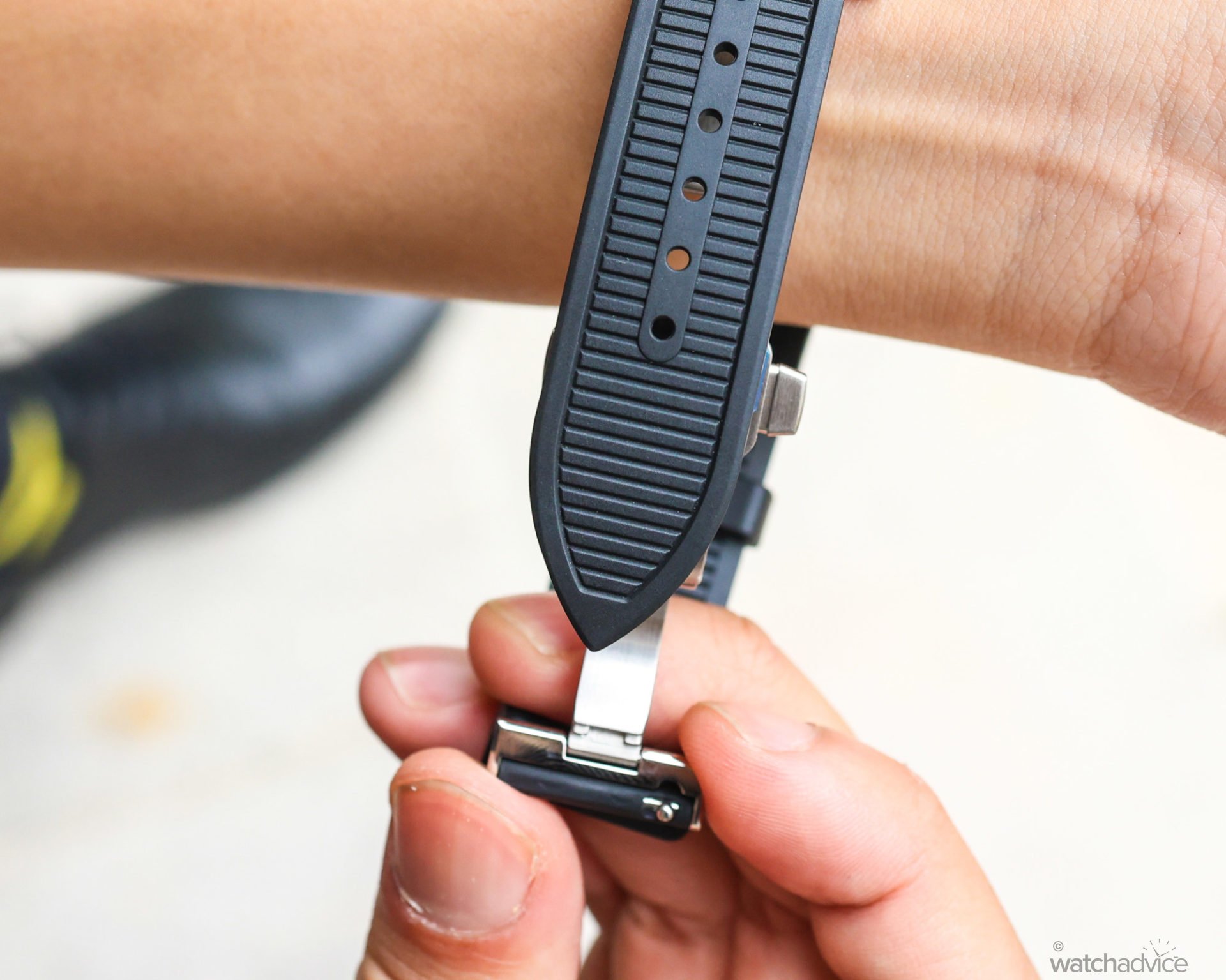 REVIEW: Hands On With The Piaget Polo Date - Watch Advice