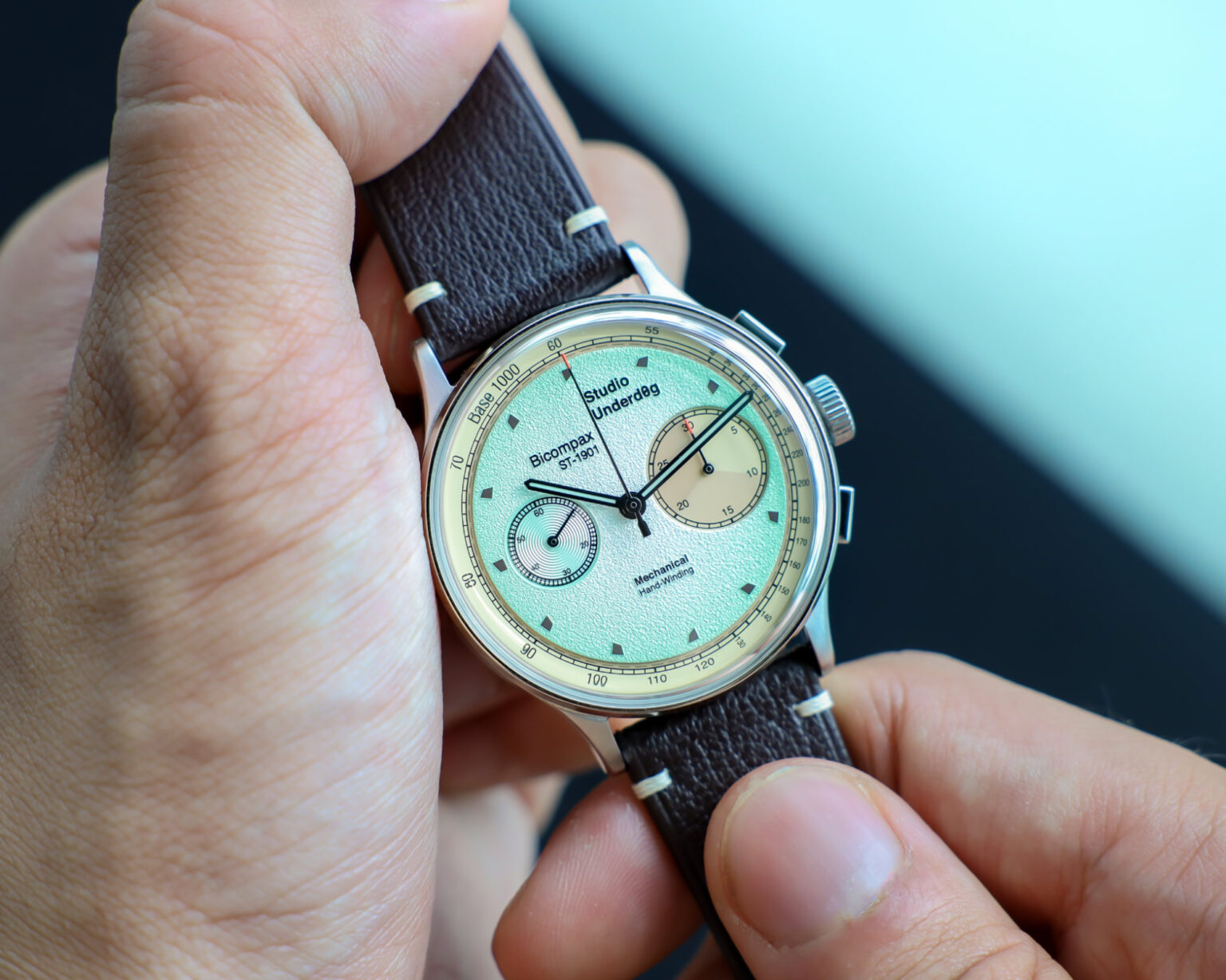 REVIEW: Hands On With The Studio Underd0g Mint Ch0c Chip - Watch Advice
