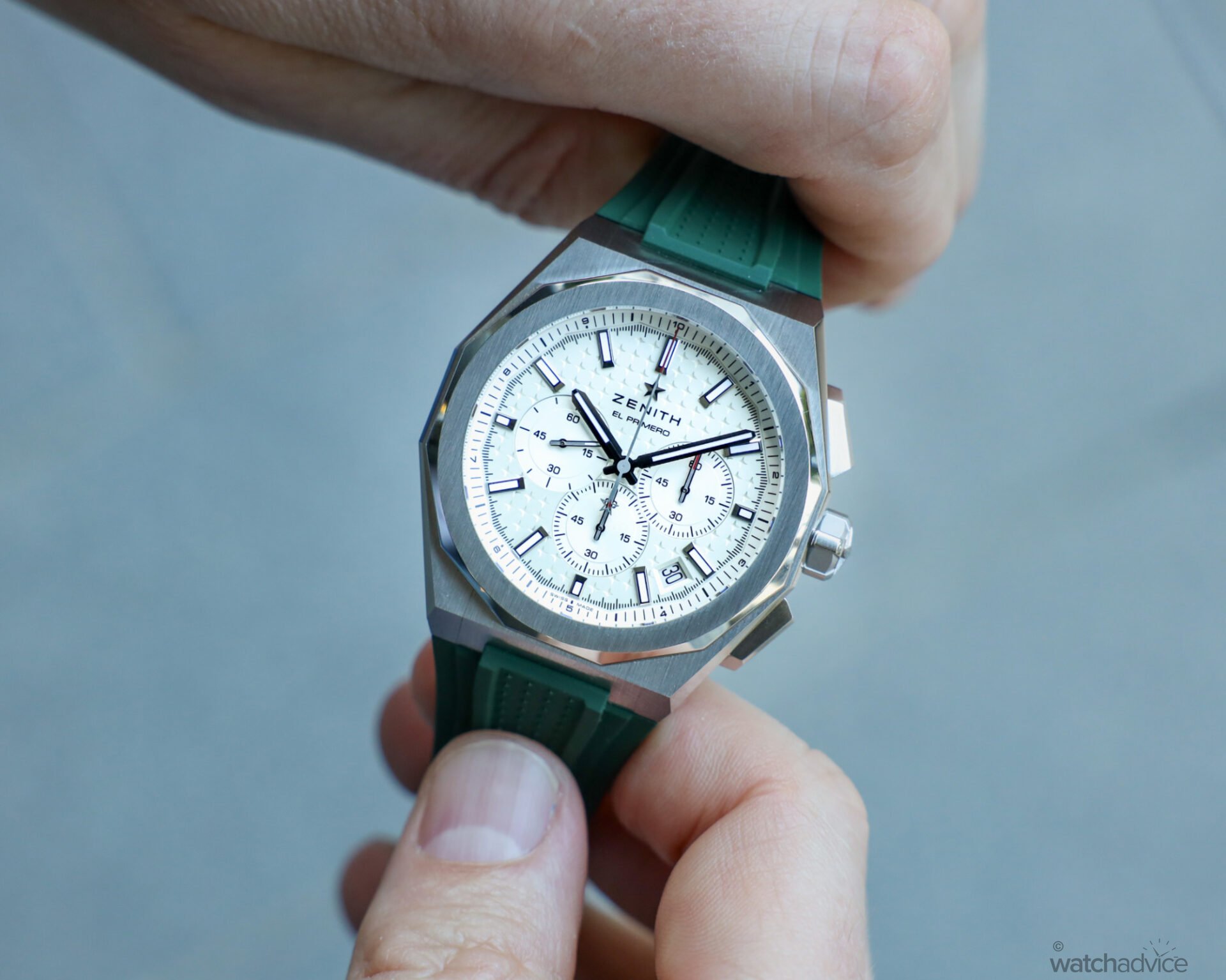 REVIEW: Hands On With The New Zenith Defy Skyline Chronograph - Watch Advice