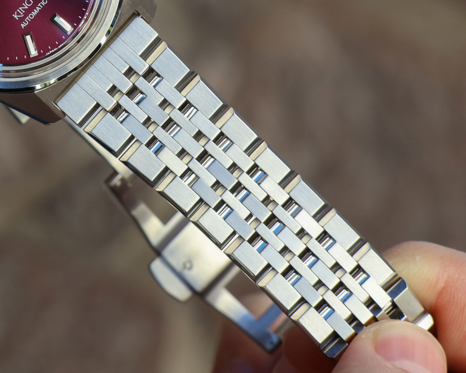 REVIEW: Hands On With The King Seiko KSK Burgundy - SPB461 - Watch Advice