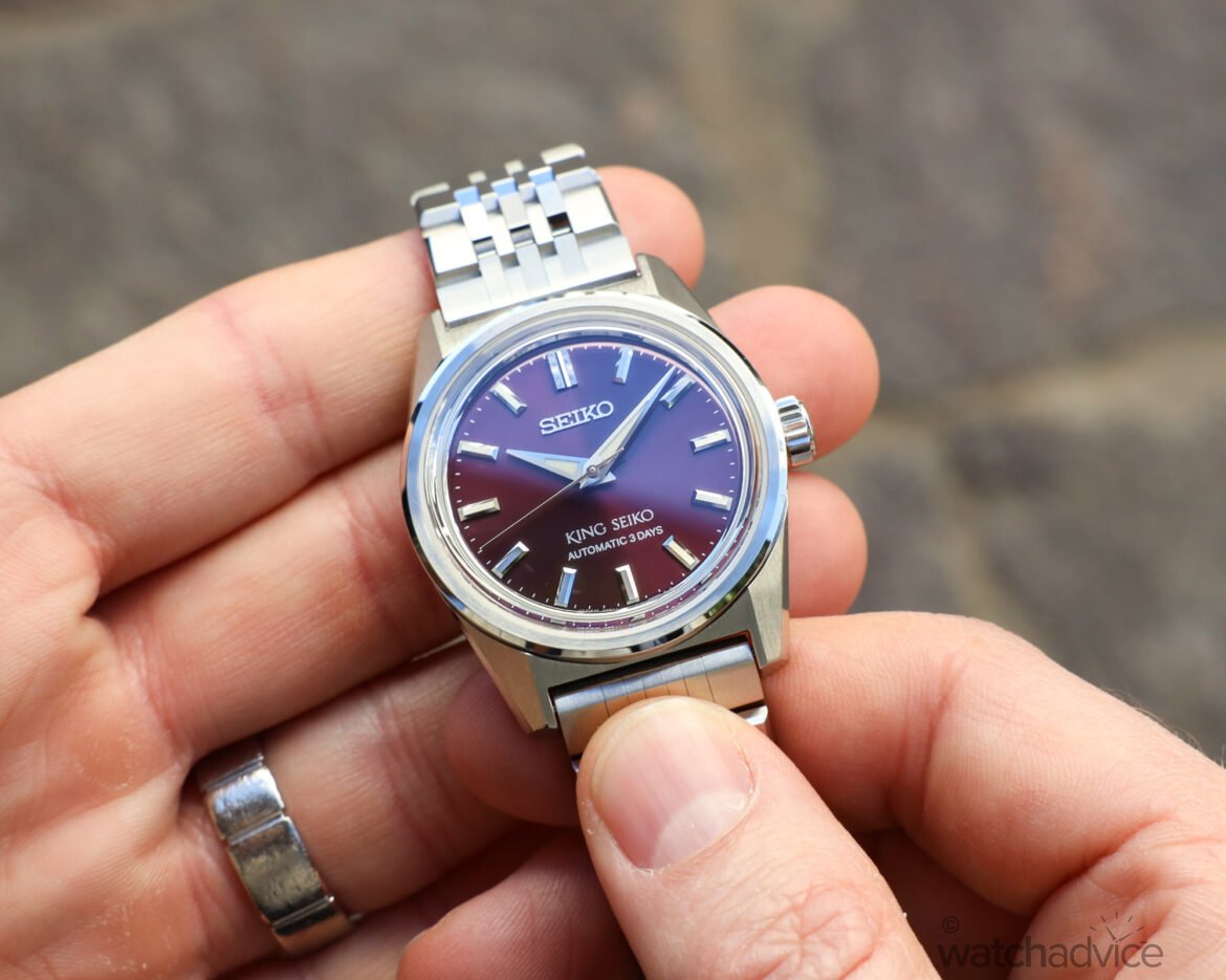 REVIEW: Hands On With The King Seiko KSK Burgundy - SPB461 - Watch Advice