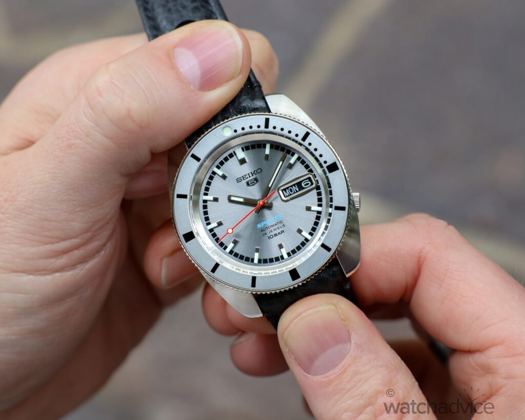 REVIEW: Hands On With The Seiko 5 Sports 1968 Heritage Design Re ...