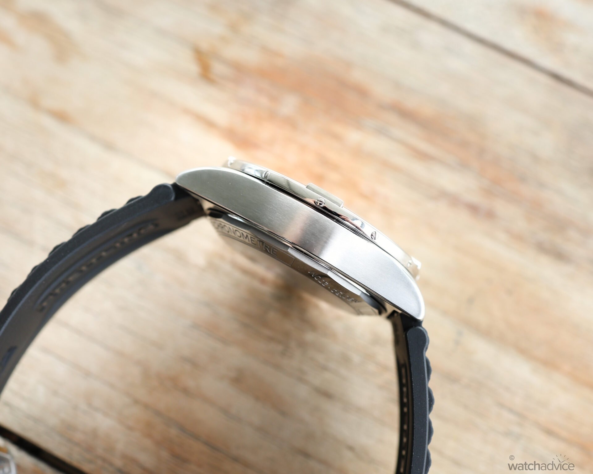 Hands On With The Breitling Chronomat B01 42 Australian Limited Edition ...