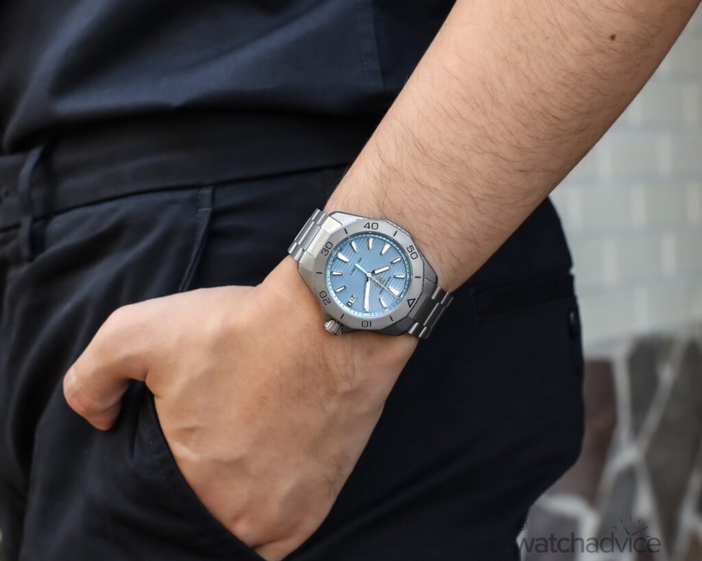 Hands On With The New TAG Heuer Aquaracer Titanium Solargraph - Watch ...